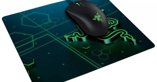 Razer Goliathus Mobile Soft Gaming Mouse Mat — Travel Mouse Pad Compact ...