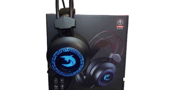 Shark USB Gaming Headset With Mic & LED Light - Black/Blue